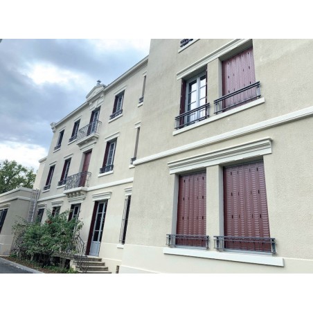 Persienne en fer avec ou sans tapée et peinture | 100% Menuiseries