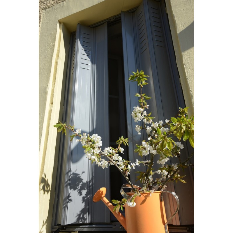 Persienne en fer avec ou sans tapée et peinture | 100% Menuiseries